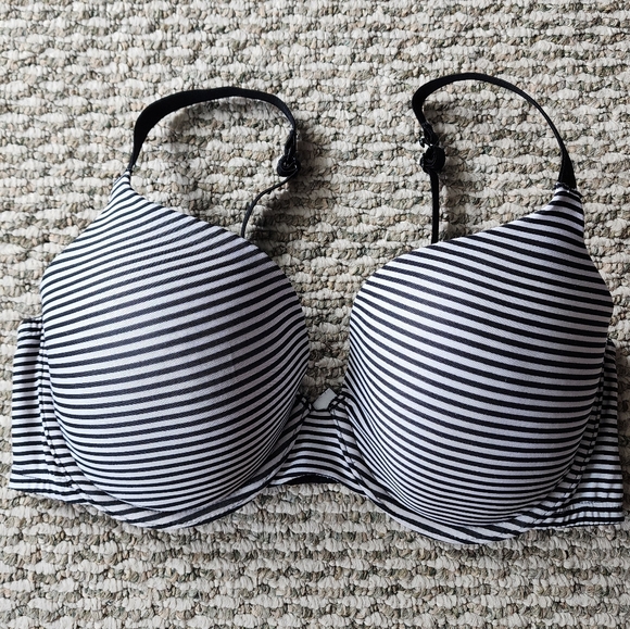 SO | Intimates & Sleepwear | Juniors So Black White Stripe Bra | Poshmark